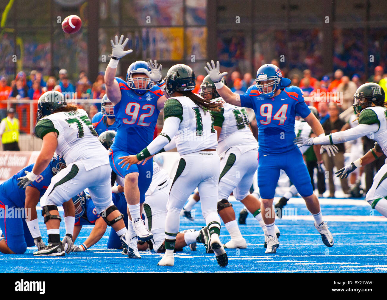 Blocking the pass hi-res stock photography and images - Alamy