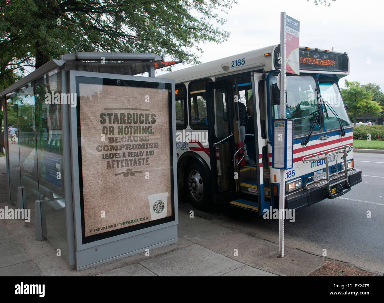 A Metro bus on Pennsylvania Avenue in Washington DC Stock Photo - Alamy