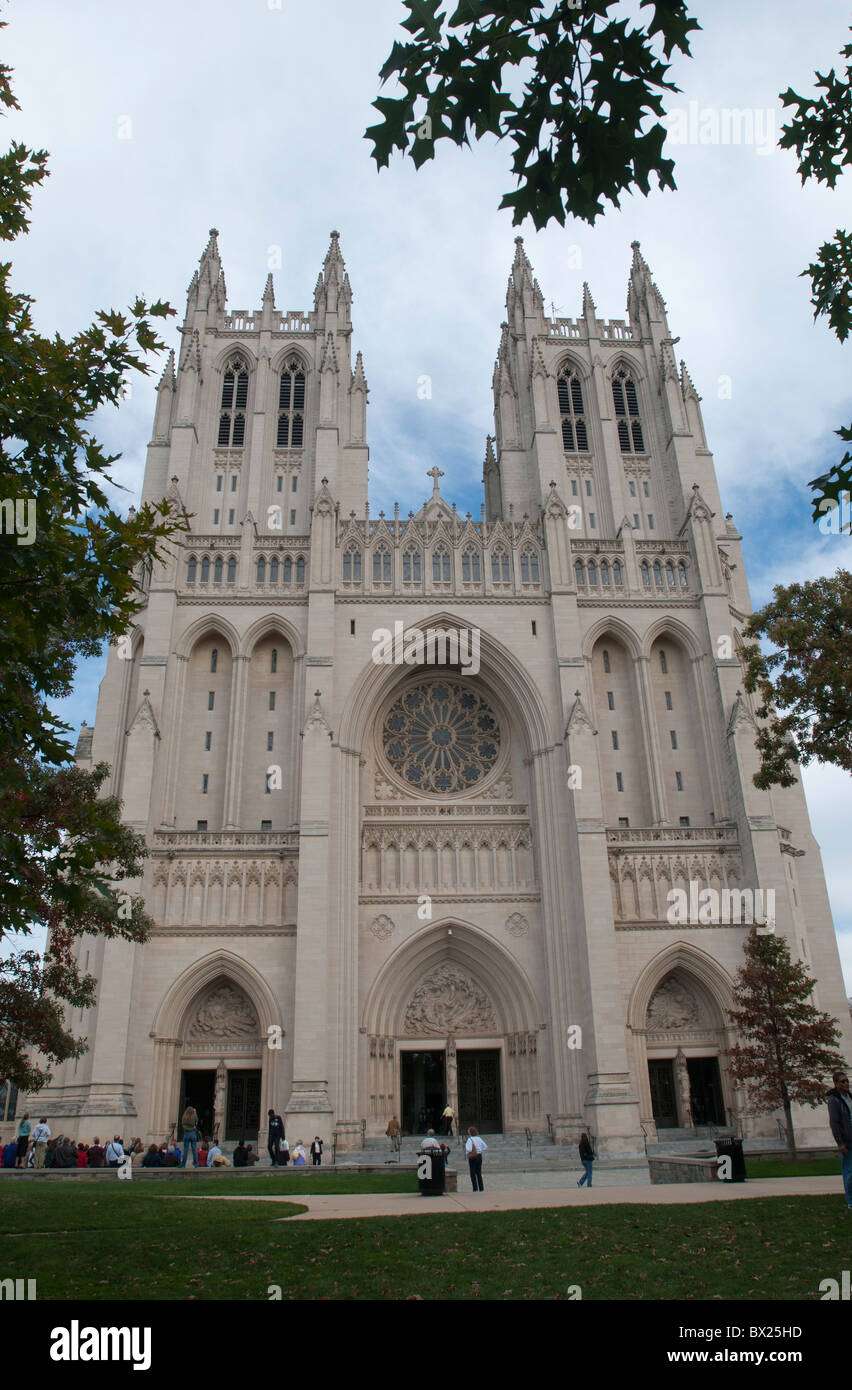 Washington national cathedral hi-res stock photography and images - Alamy