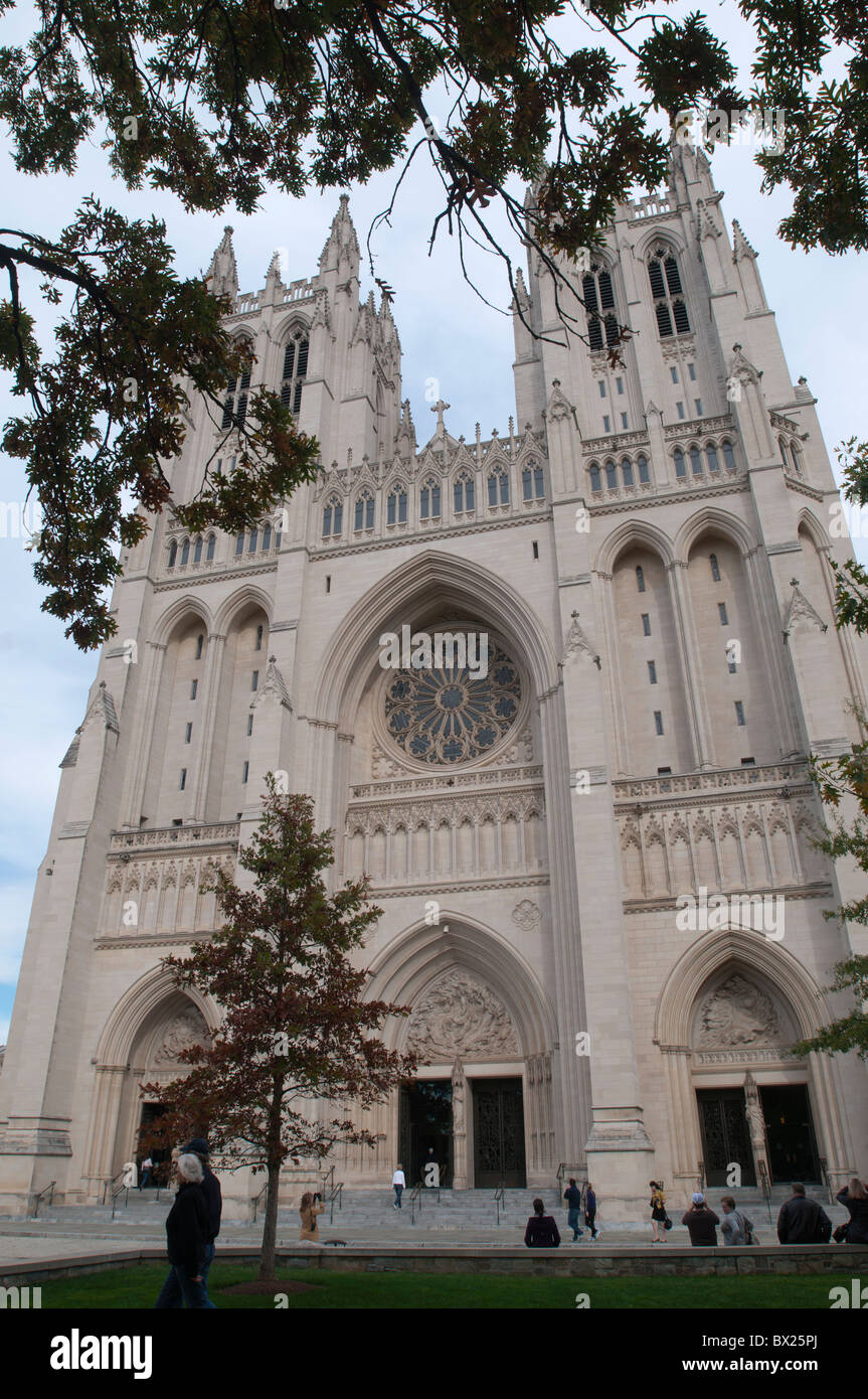 National cathedral hi-res stock photography and images - Alamy