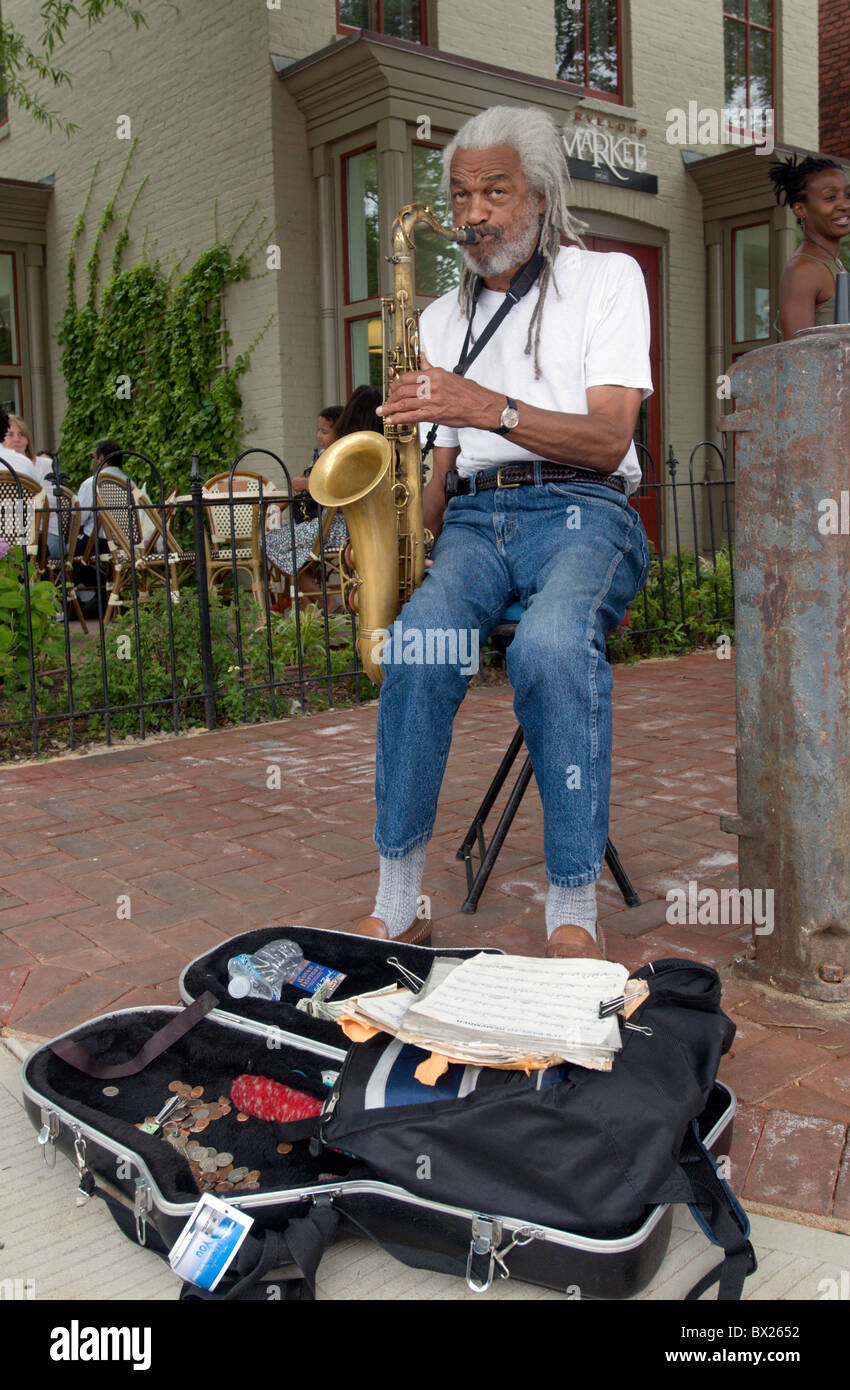 A street player in Eastern Market Stock Photo - Alamy