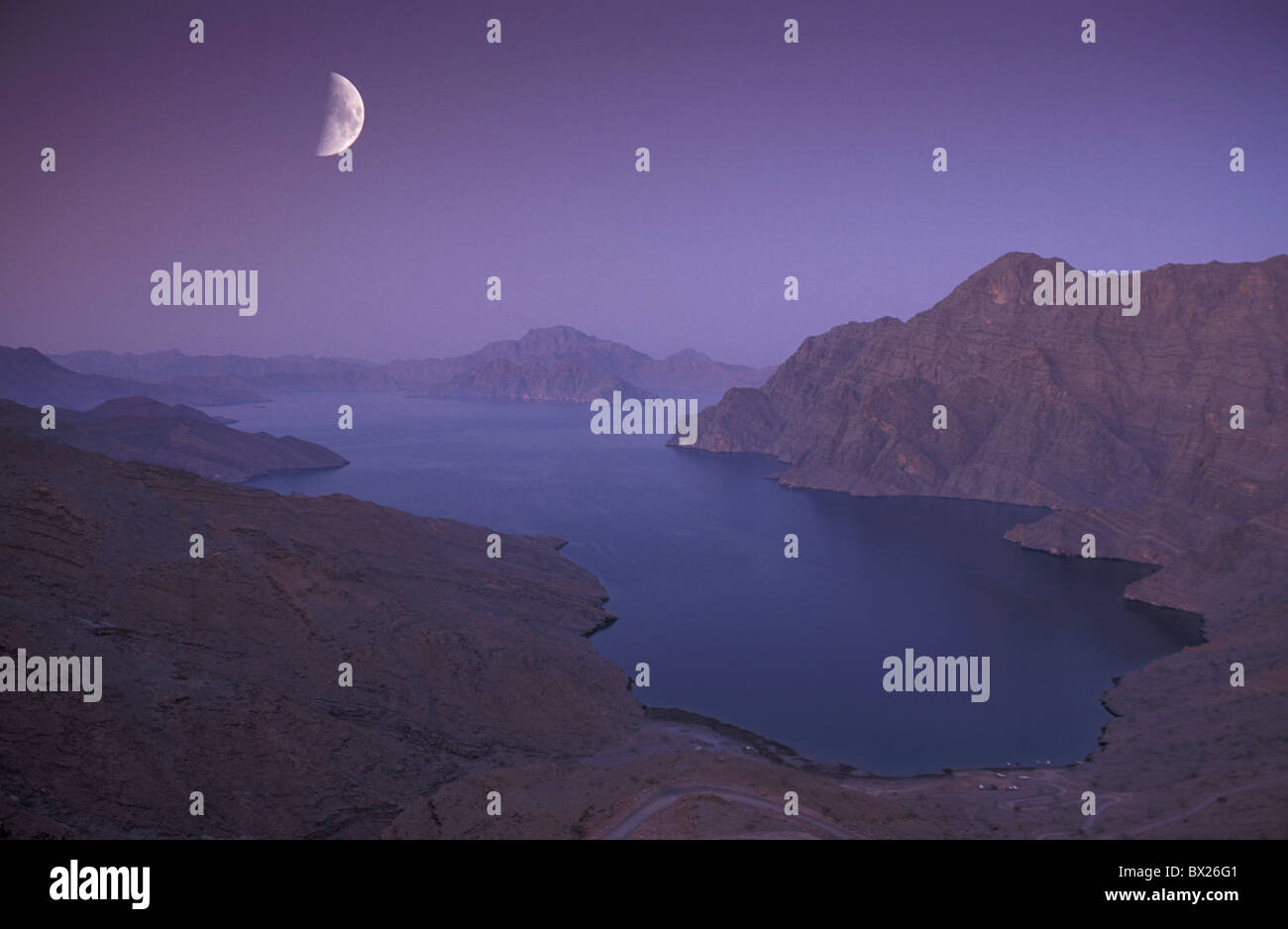 Arabian moon hi-res stock photography and images - Alamy