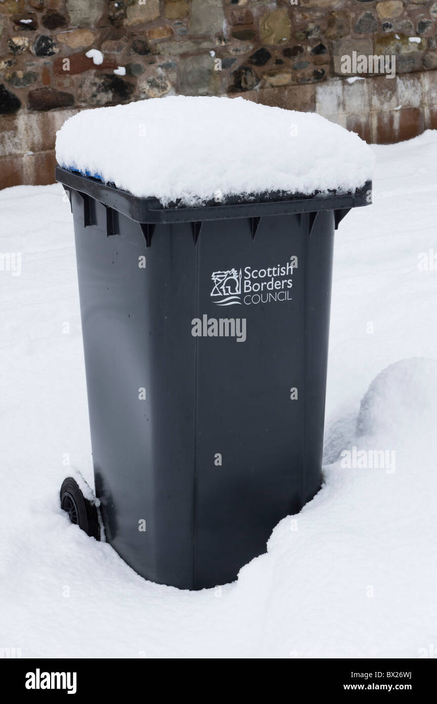 Wheelie bin collection scotland hi-res stock photography and images - Alamy