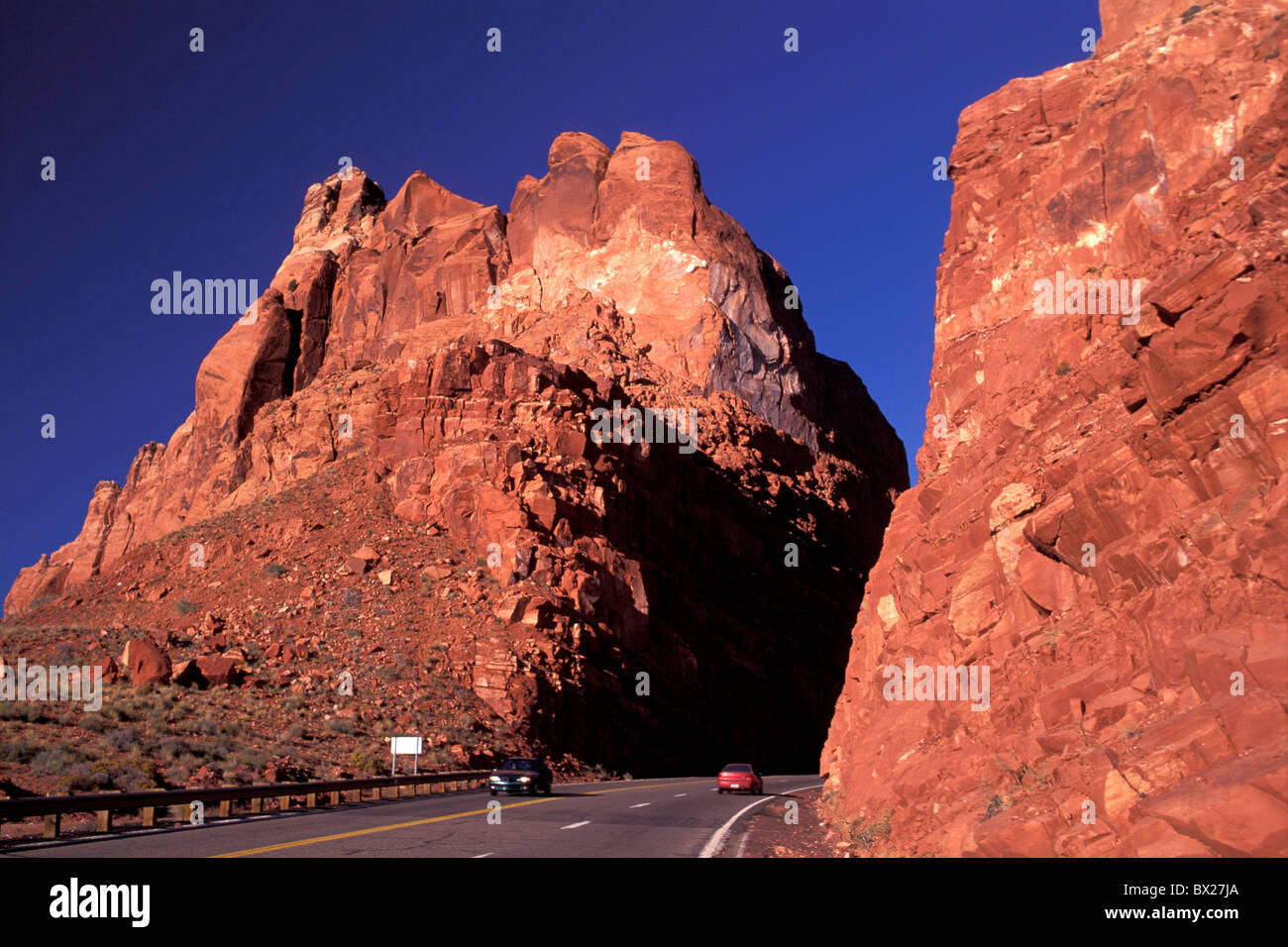 Red car road hi-res stock photography and images - Alamy