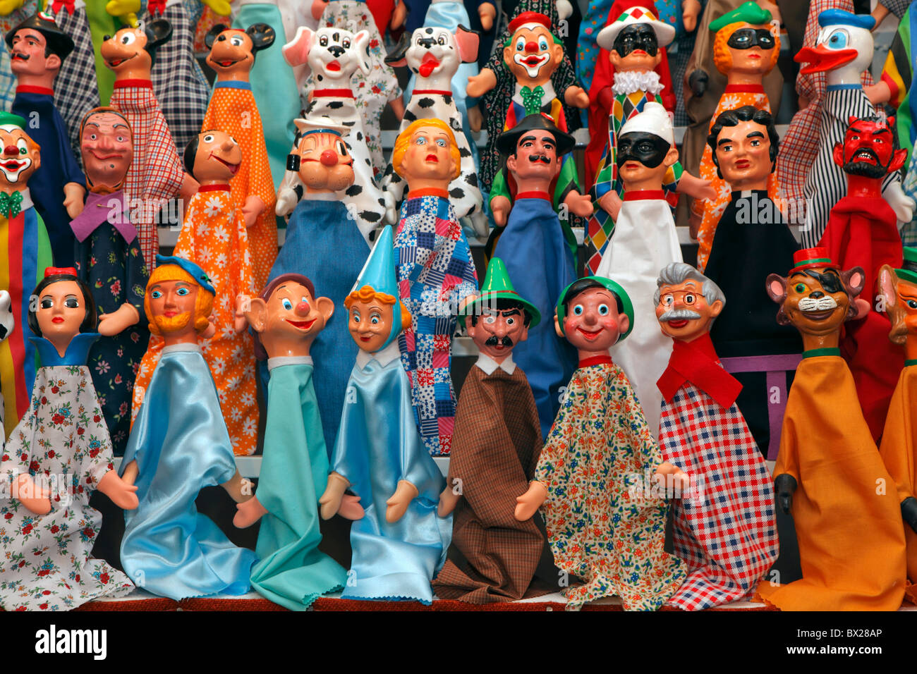 Hand made puppets hi-res stock photography and images - Alamy