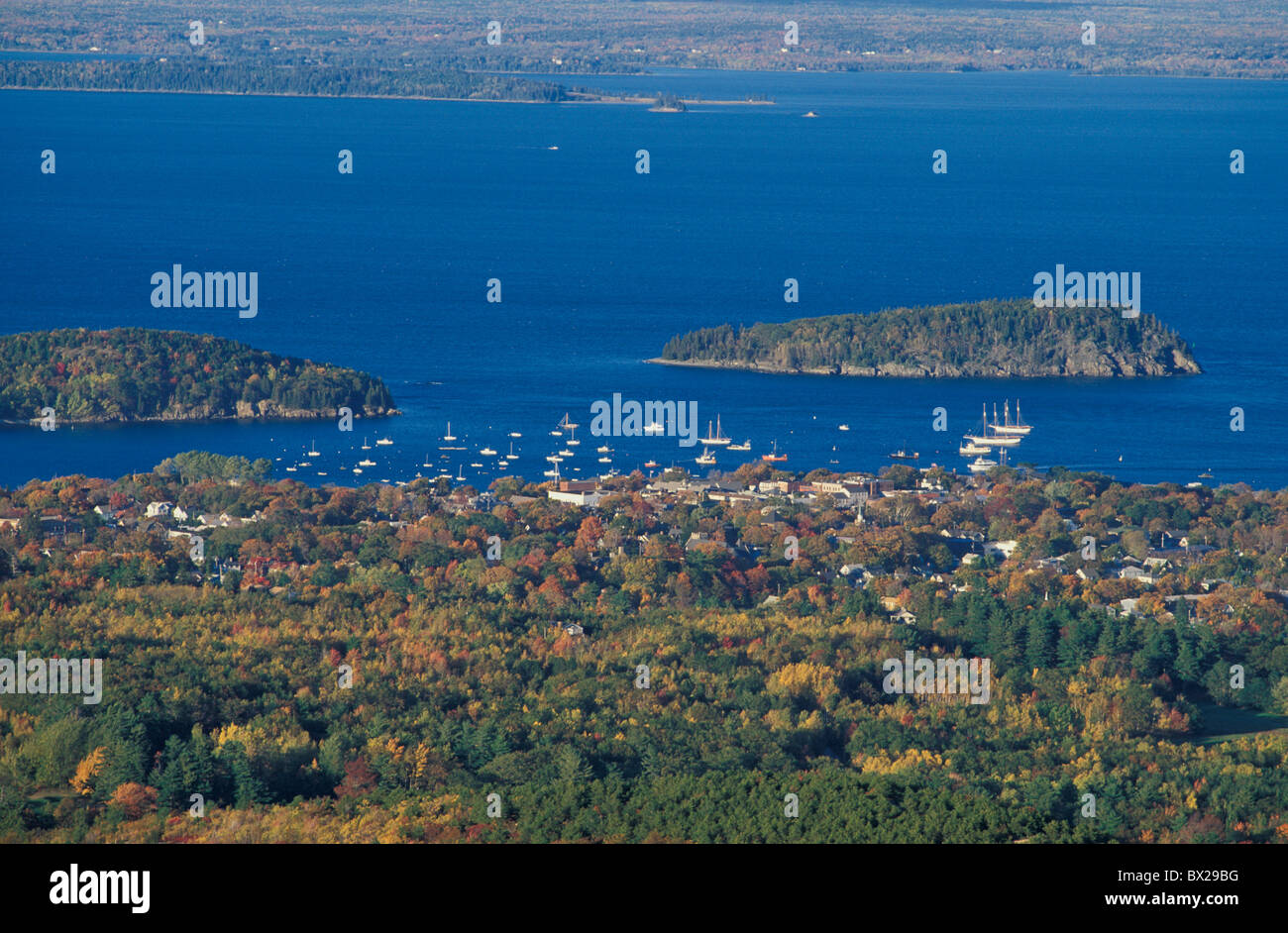 Wood ships hi-res stock photography and images - Alamy