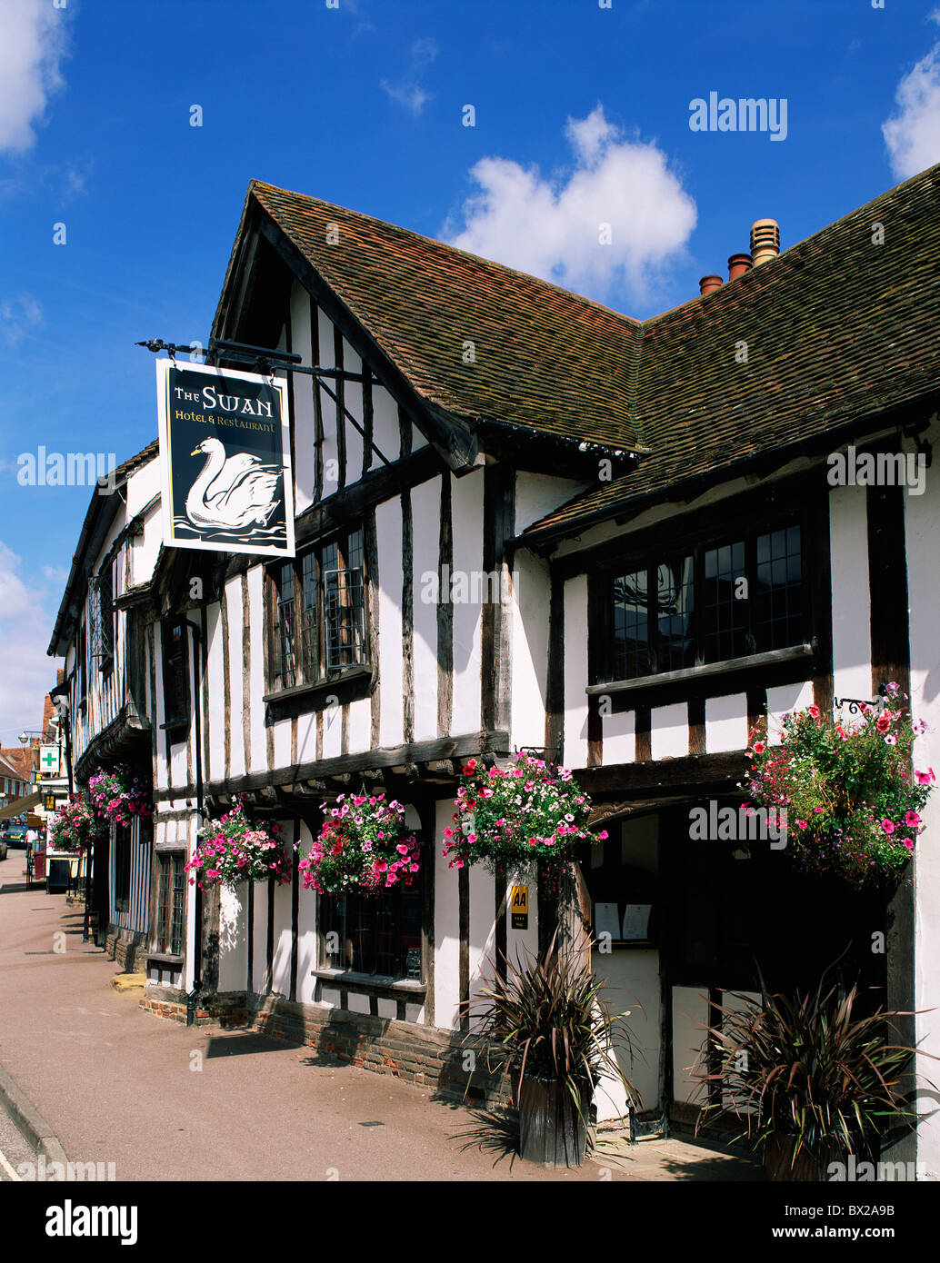 Medieval england architecture hi-res stock photography and images - Alamy