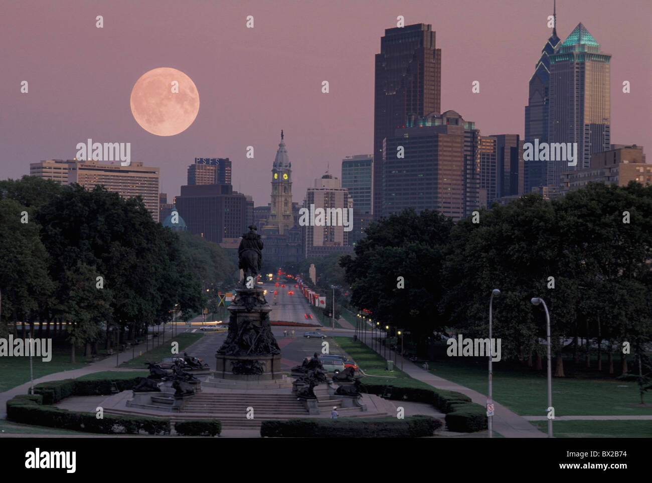 town city monument street Skyline at night night full moon moon ...