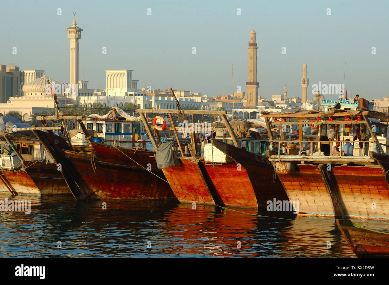 Dubai harbour port ships Dhow Wharfage Dubai Creek Abras Khor Dubai ...