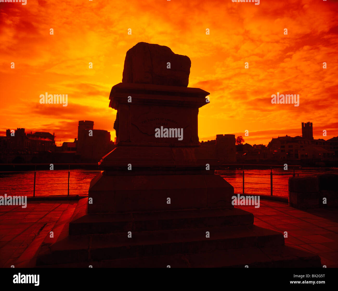 Treaty stone hi-res stock photography and images - Alamy