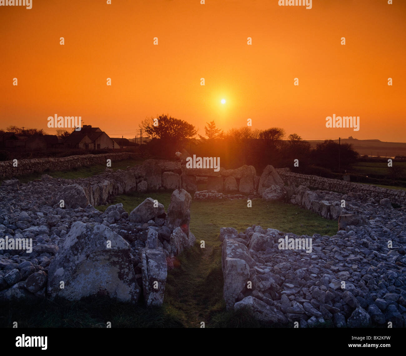 Shaped structures hi-res stock photography and images - Alamy