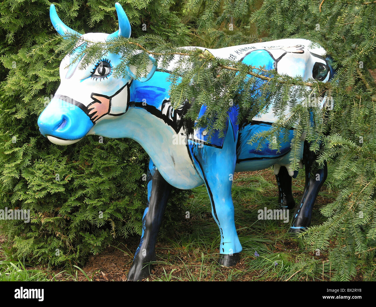 Sculpture cow switzerland hi-res stock photography and images - Alamy