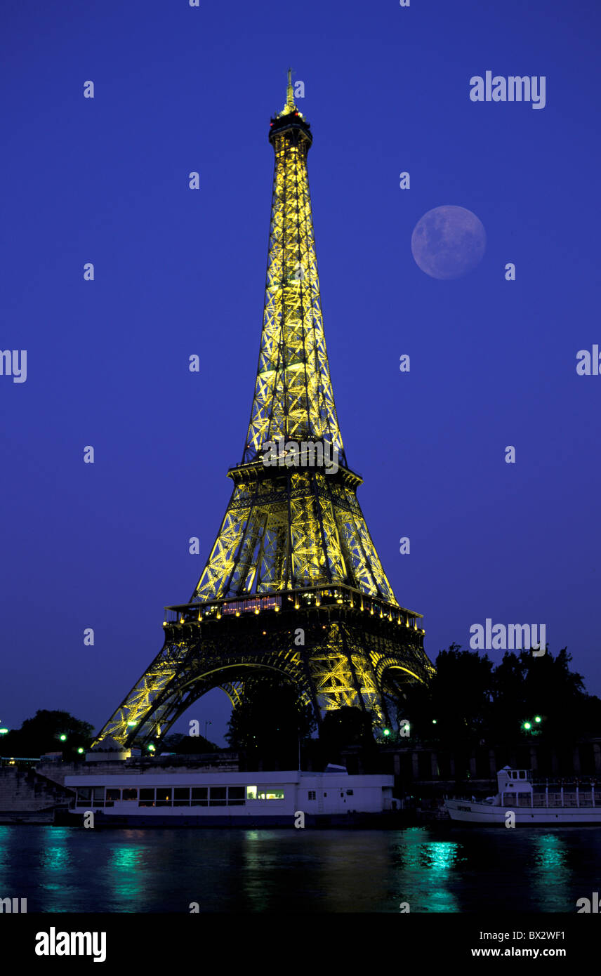 Eiffel Tower Full Moon Paris High Resolution Stock Photography and ...