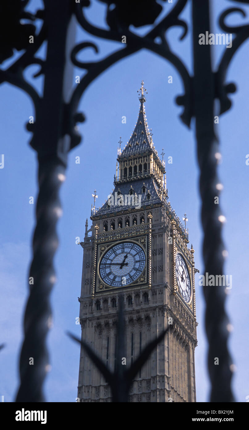 The gate gives another dimension to Britain’s‘Big Ben’. Recognised as ...