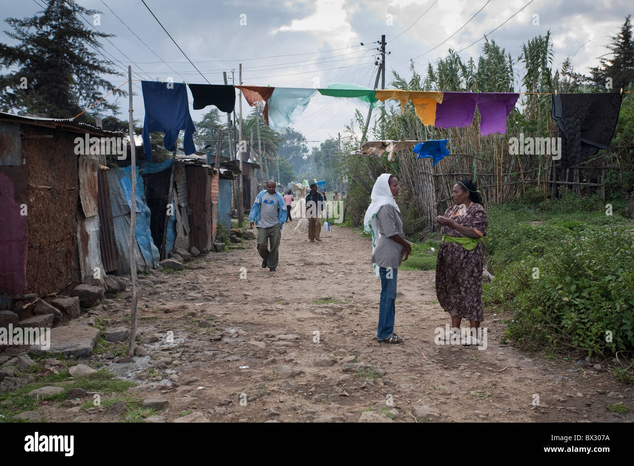 People in the suburban slum of Addis Ababa Stock Photo - Alamy