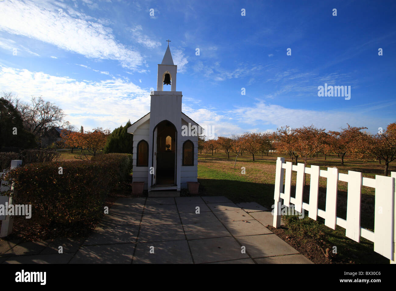 World's smallest church hi-res stock photography and images - Alamy