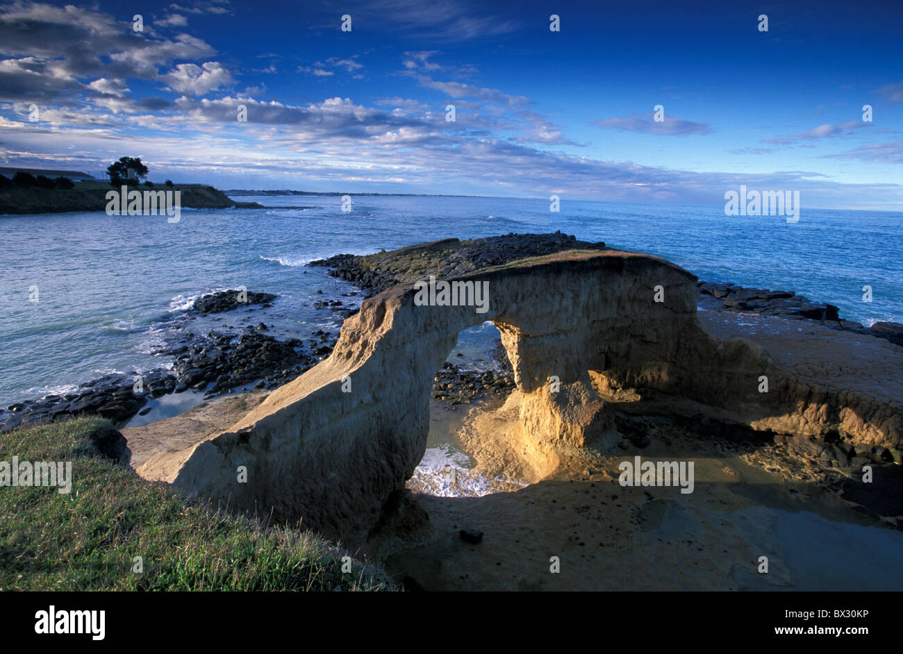 Dashing Rocks South Island Sunrise Timaru New Zealand landscape rocks ...