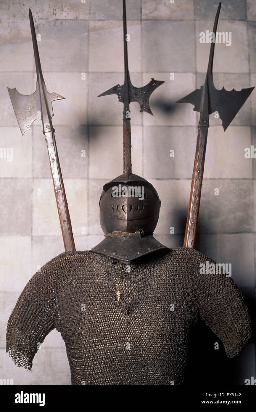 Halberds hi-res stock photography and images - Alamy