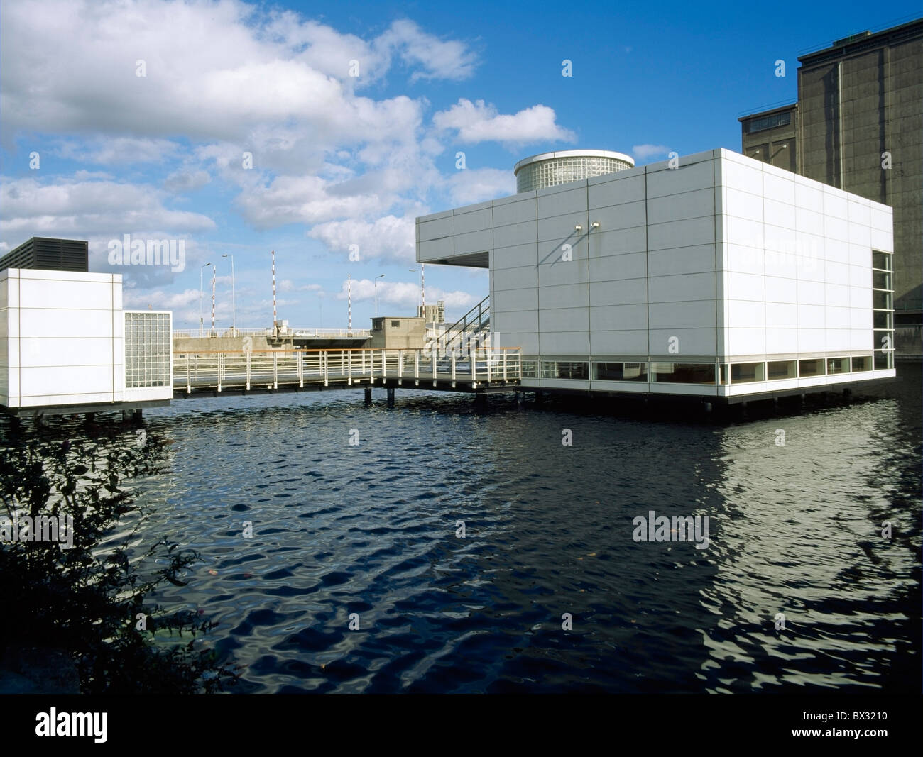 Irish Waterways Visitor Centre, Grand Canal Docks, Dublin, Ireland ...