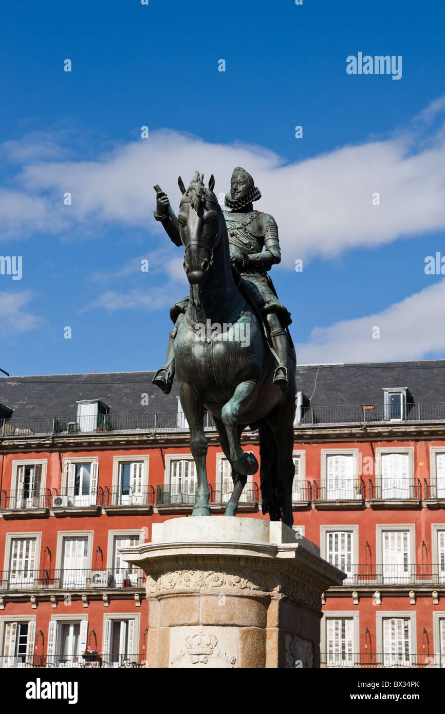 Statue of Philip III at Plaza Mayor in Madrid Stock Photo - Alamy