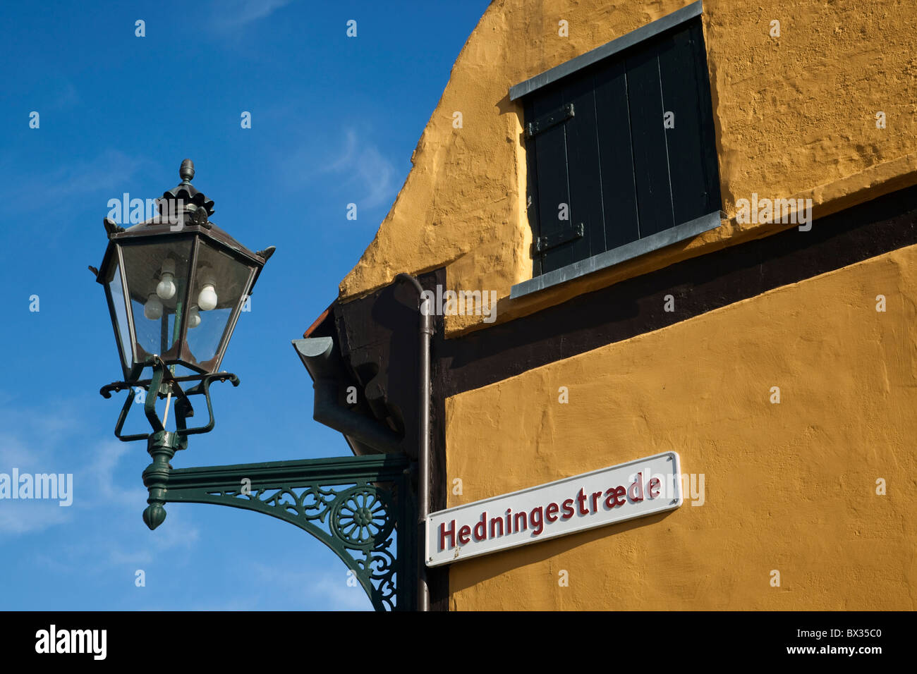 Beautiful traditional street lamppost hi-res stock photography and ...