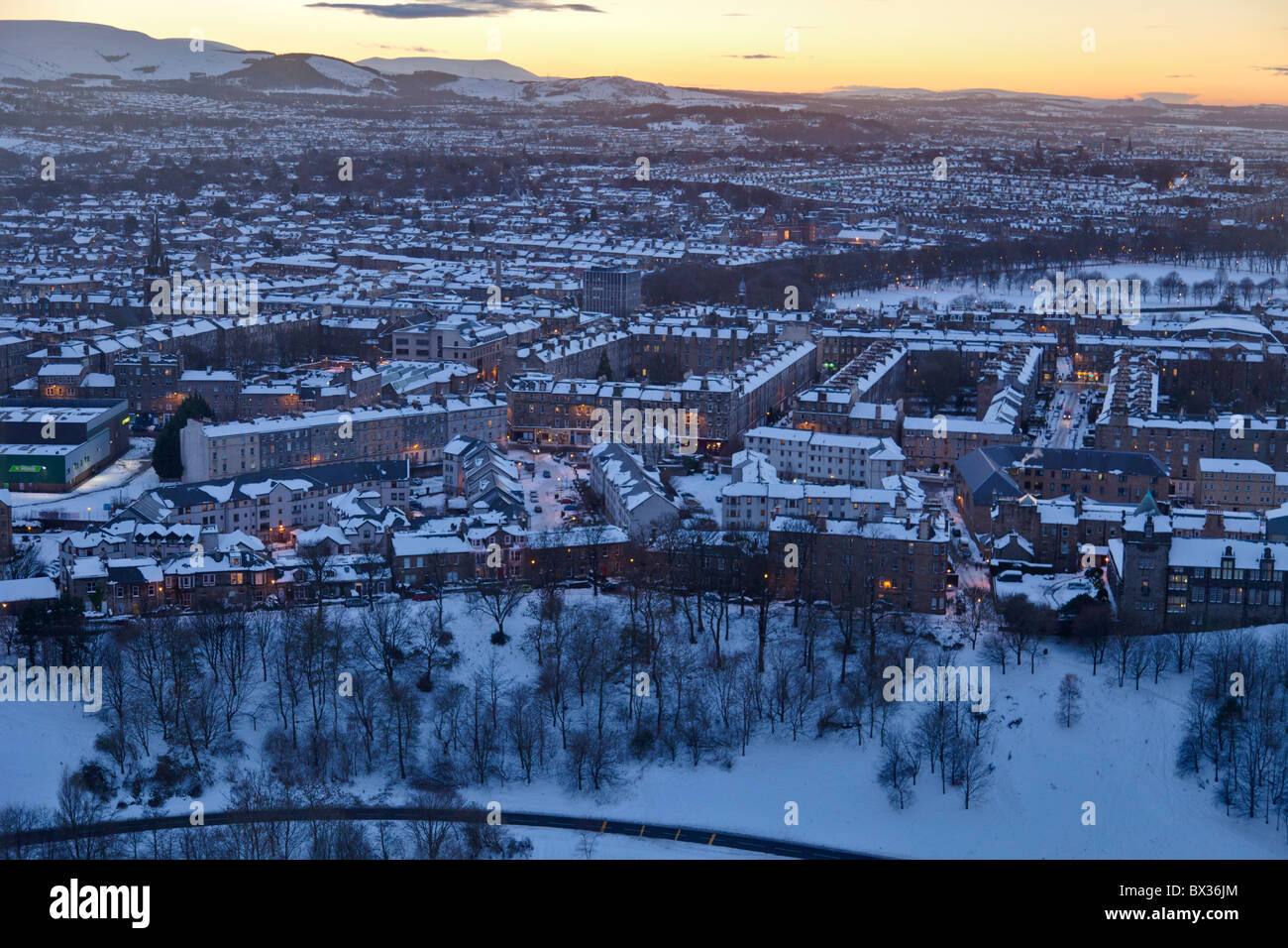 Edinburgh snow hi-res stock photography and images - Alamy