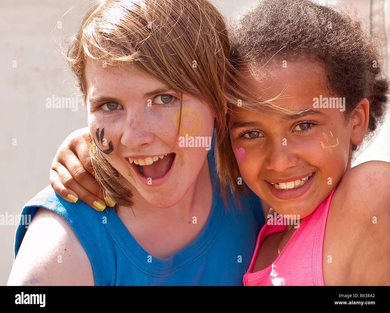 Happy 10 year olds hi-res stock photography and images - Alamy