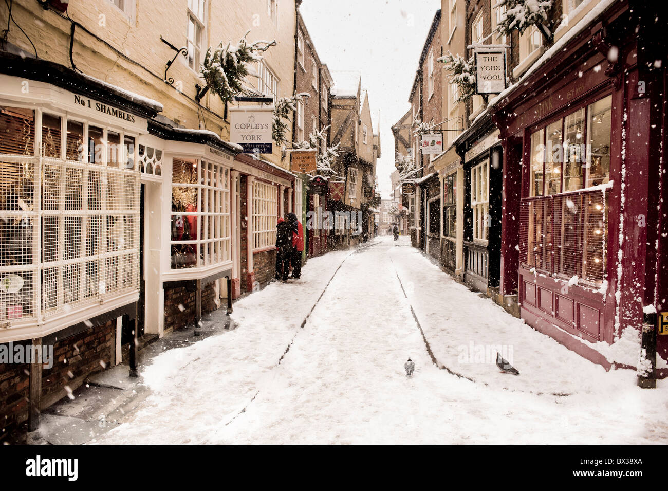 The Shambles in York, snow Stock Photo, Royalty Free Image: 33264290 ...