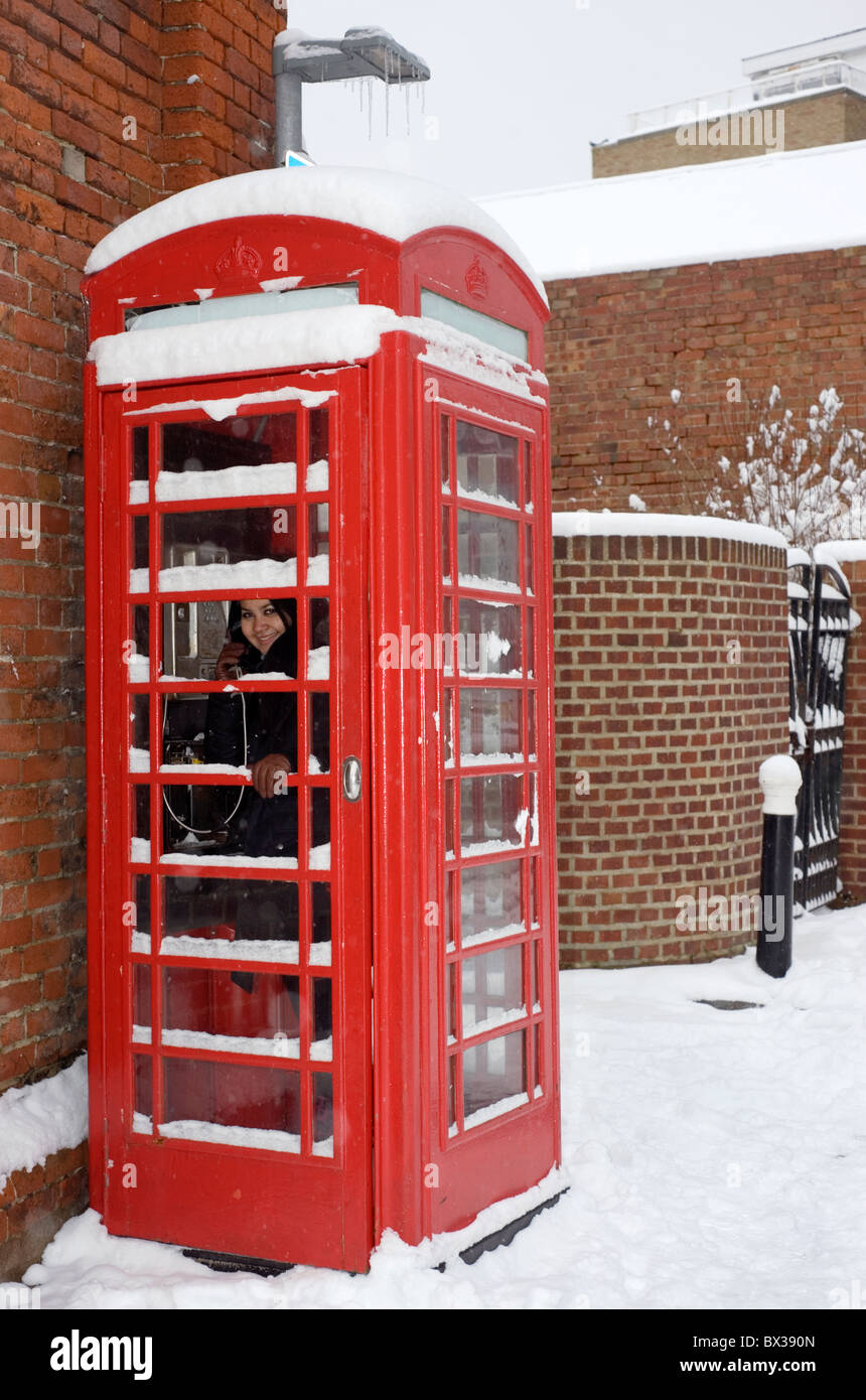 Red telephone box picture hi-res stock photography and images - Alamy