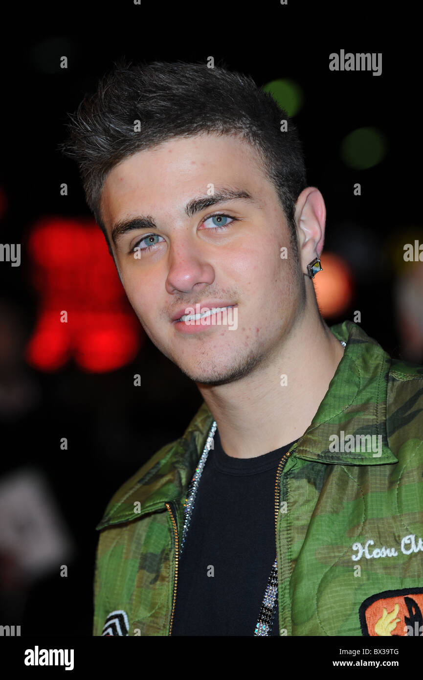 FUGATIVE TRON LEGACY FILM PREMIERE LEICESTER SQUARE LONDON ENGLAND 05 ...