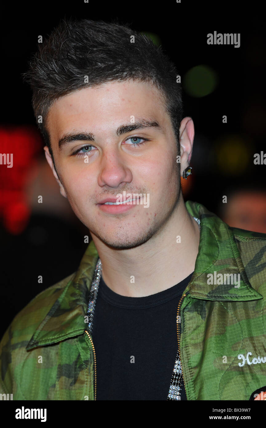 FUGATIVE TRON LEGACY FILM PREMIERE LEICESTER SQUARE LONDON ENGLAND 05 ...