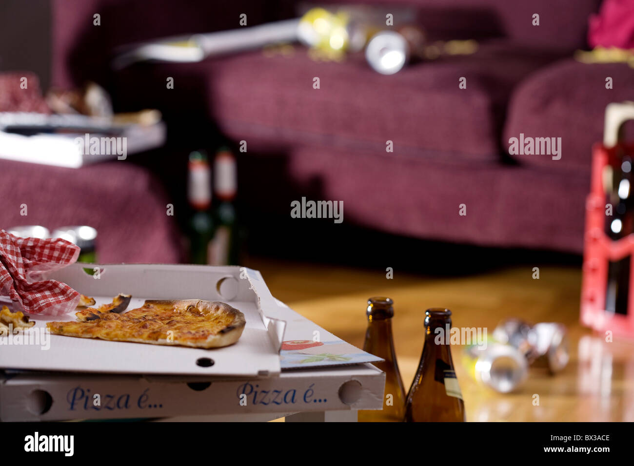 Bachelor Apartment Stock Photos & Bachelor Apartment Stock Images - Alamy