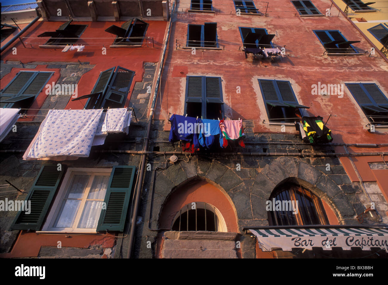 Red house facade drying laundry town Vernazza Cinque Terre Province ...