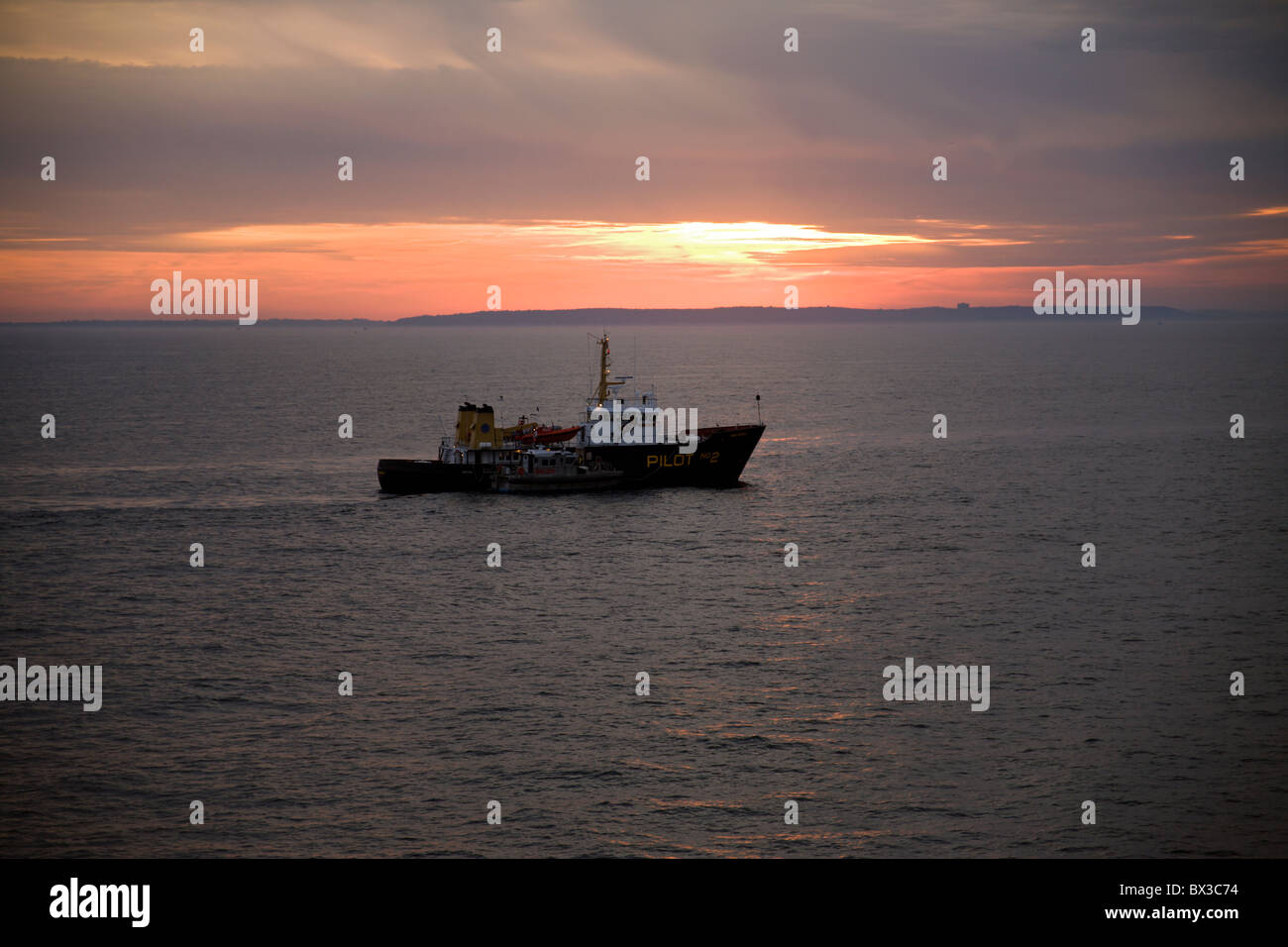 New york harbor pilot hi-res stock photography and images - Alamy