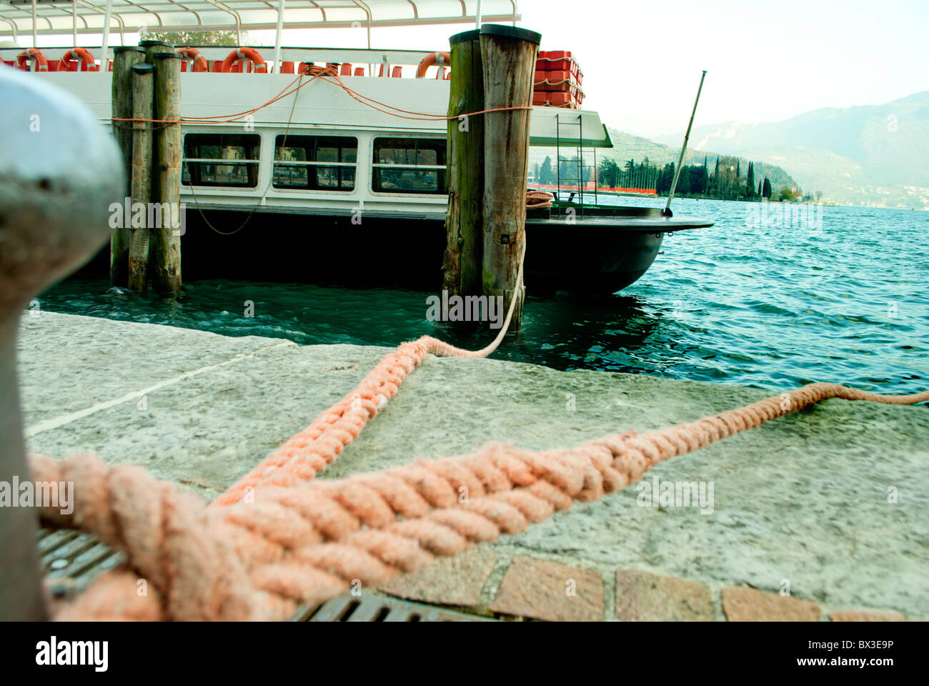 ferry berth safety rope Lake Garda Stock Photo - Alamy
