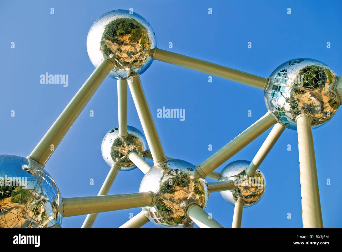 Atomium modern architecture hi-res stock photography and images - Alamy