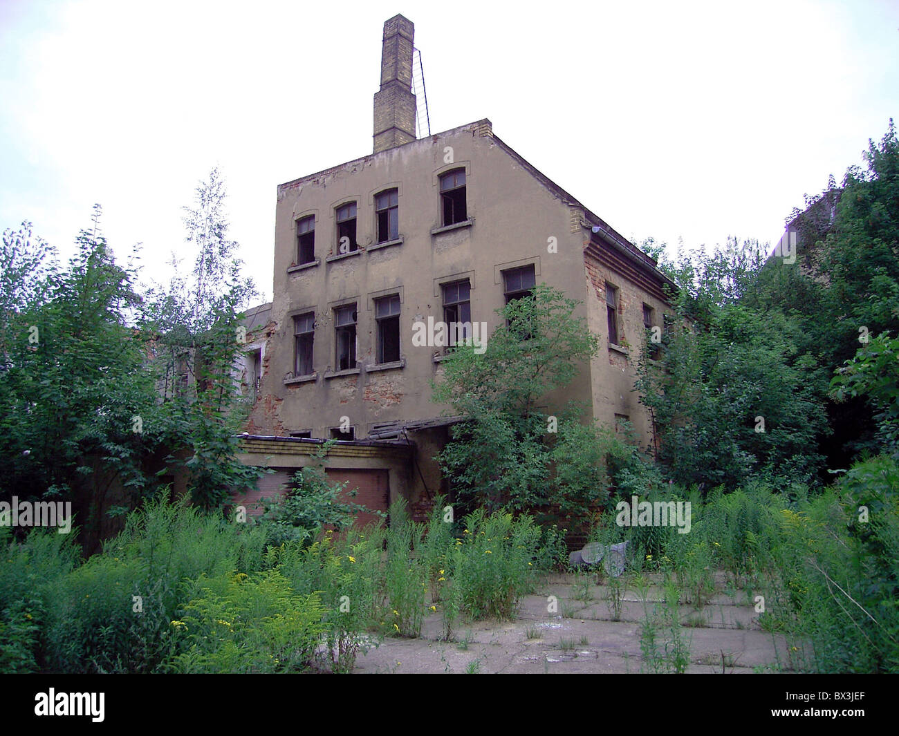 Ramshackle hi-res stock photography and images - Alamy