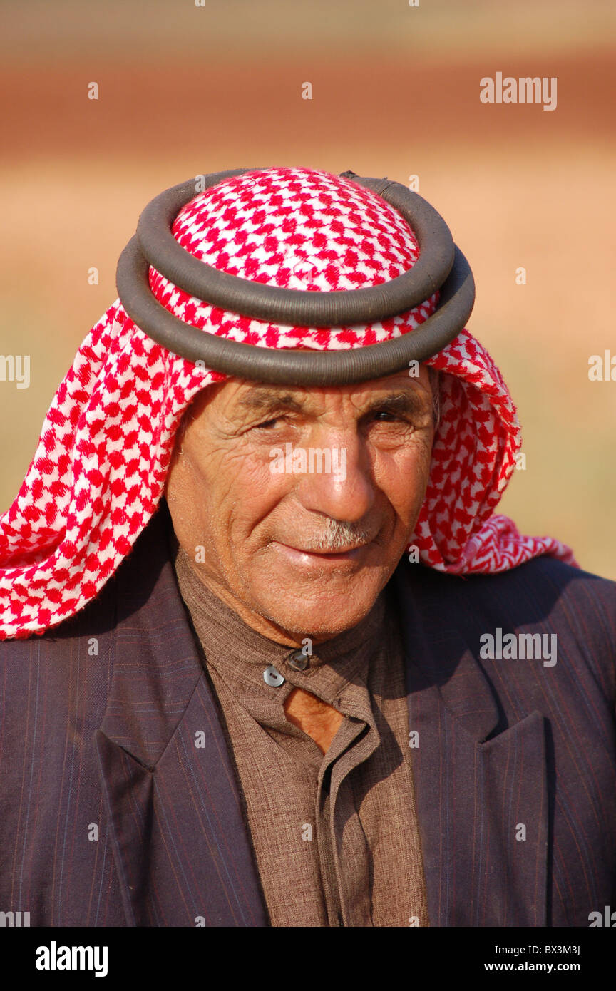 Lebanese wearing the traditional shemagh Stock Photo - Alamy
