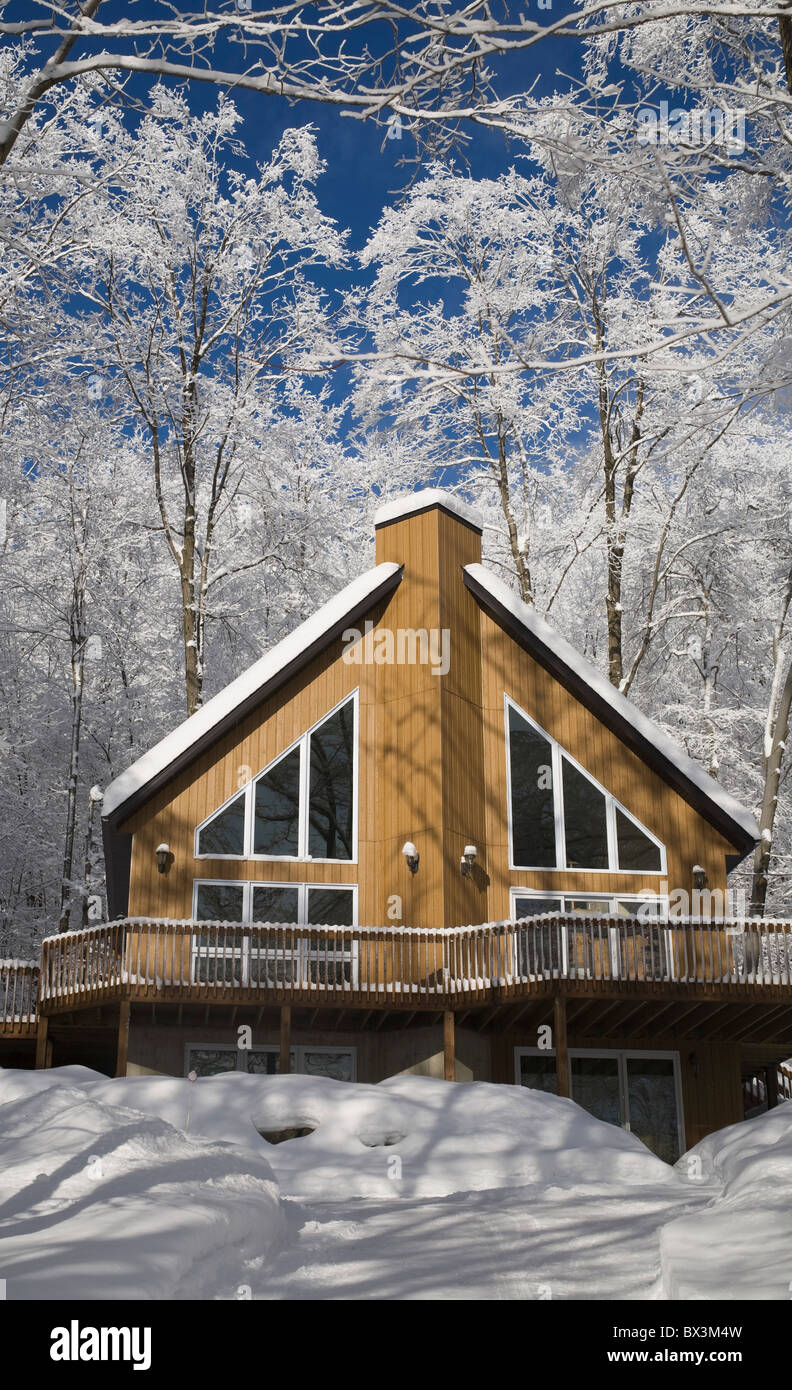 A House In Winter; Canton De Shefford, Quebec, Canada Stock Photo - Alamy