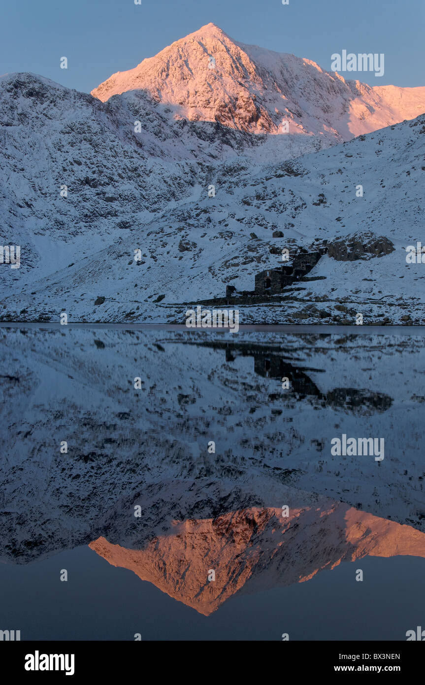 Trinity face snowdon hi-res stock photography and images - Alamy