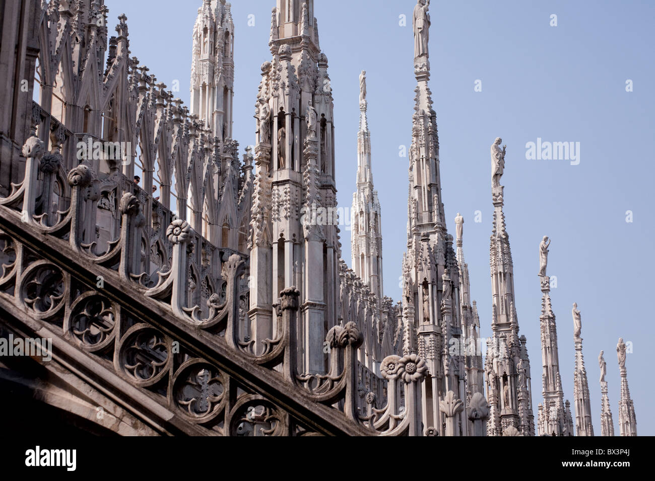 Duomo roof statues hi-res stock photography and images - Alamy