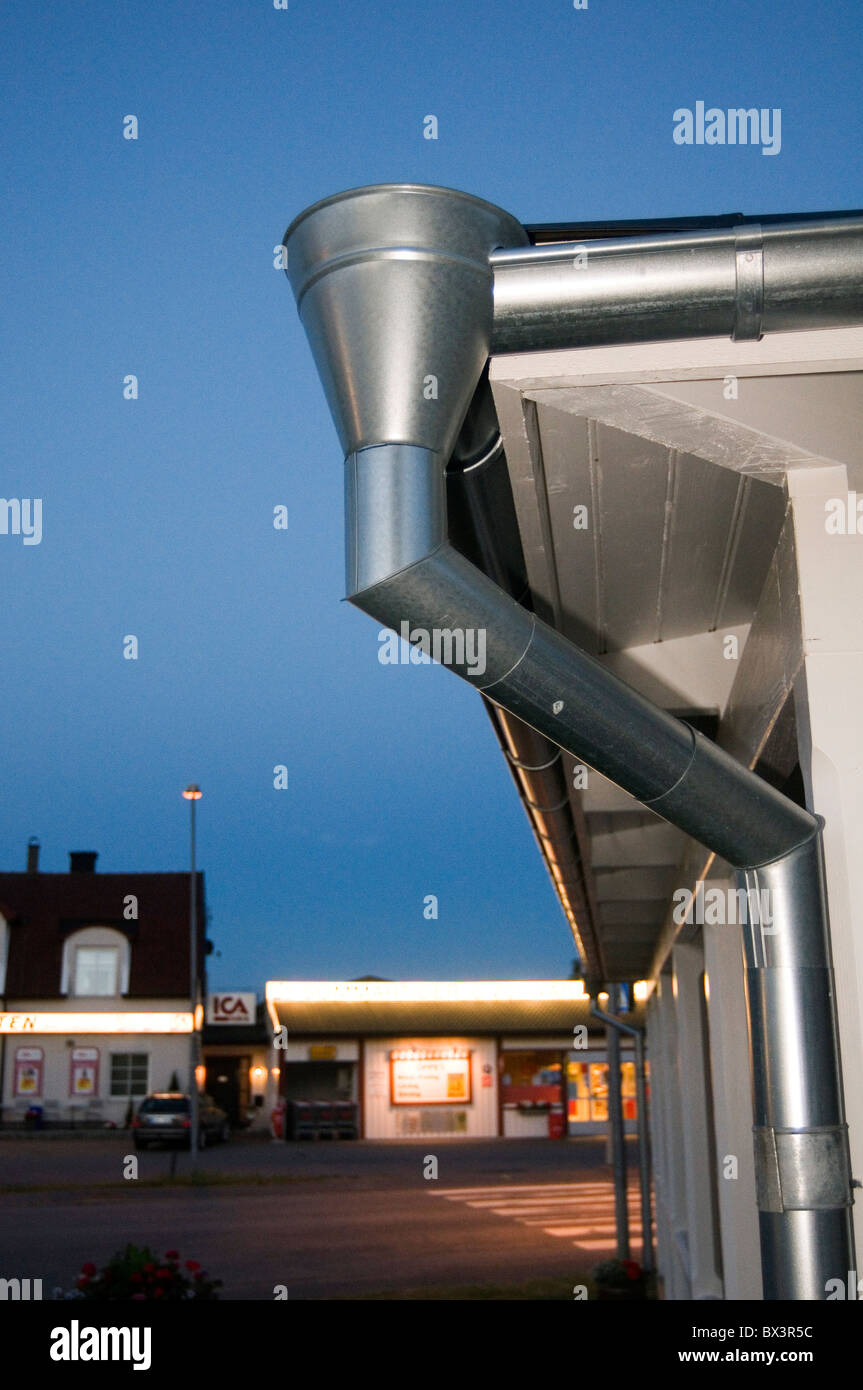 Metal guttering hi-res stock photography and images - Alamy