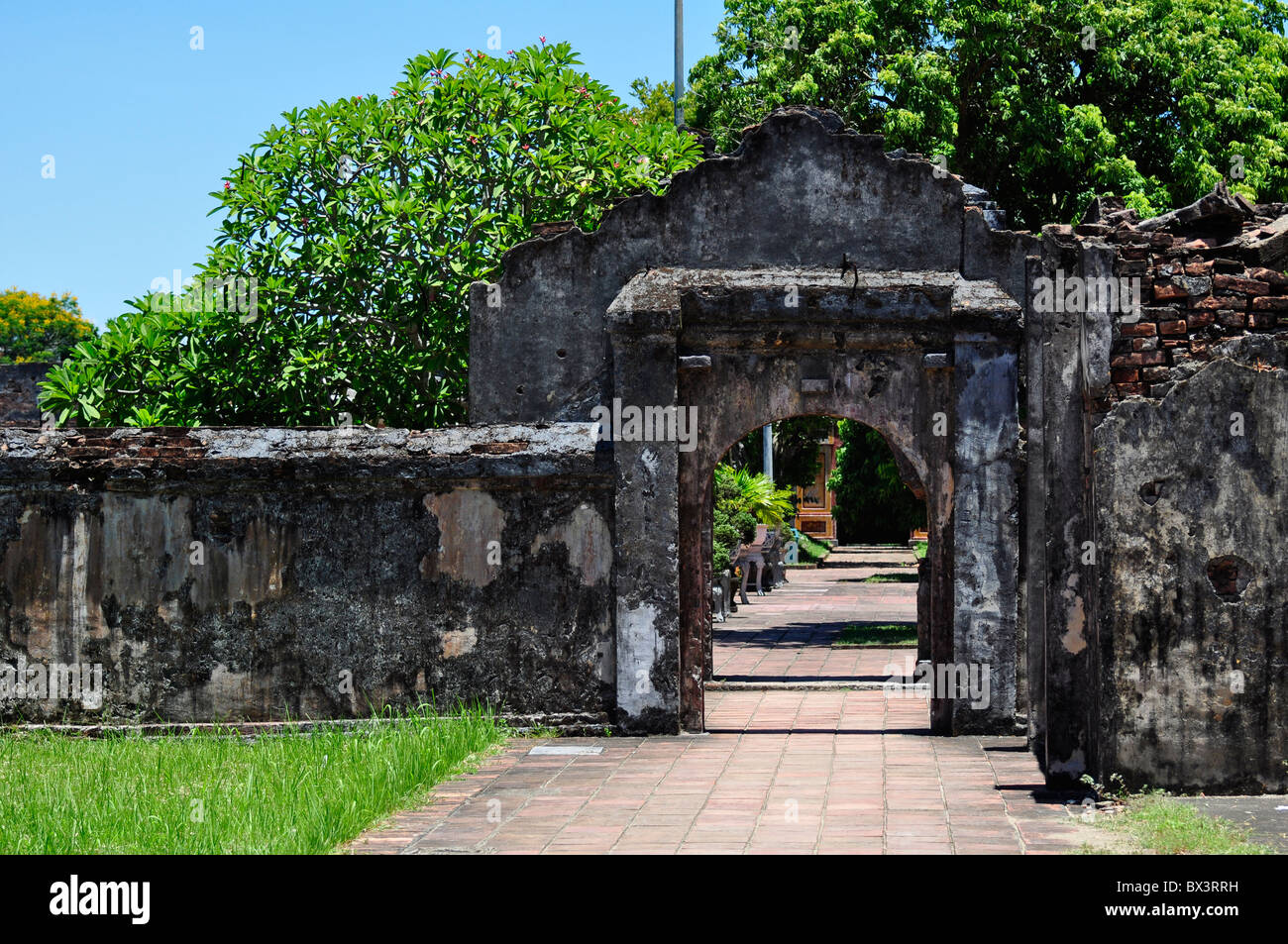 Pathway gate at the Hue Citadel, Vietnam Stock Photo - Alamy