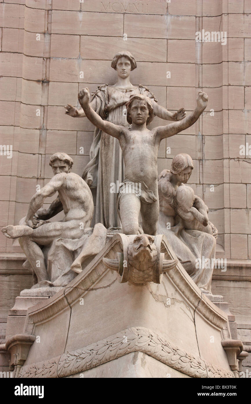 Columbus circus new york hi-res stock photography and images - Alamy