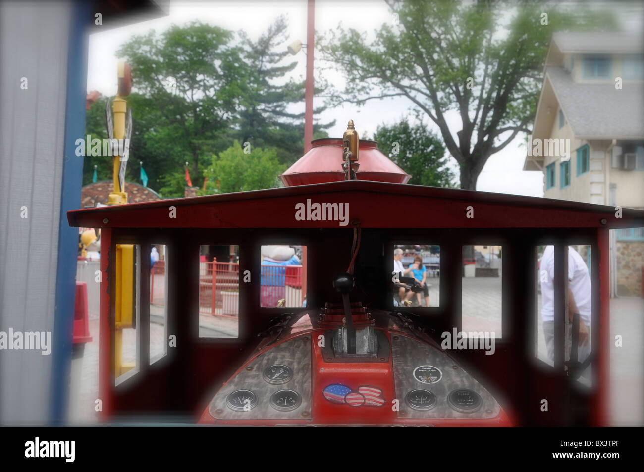 Train ride amusement park hi-res stock photography and images - Alamy