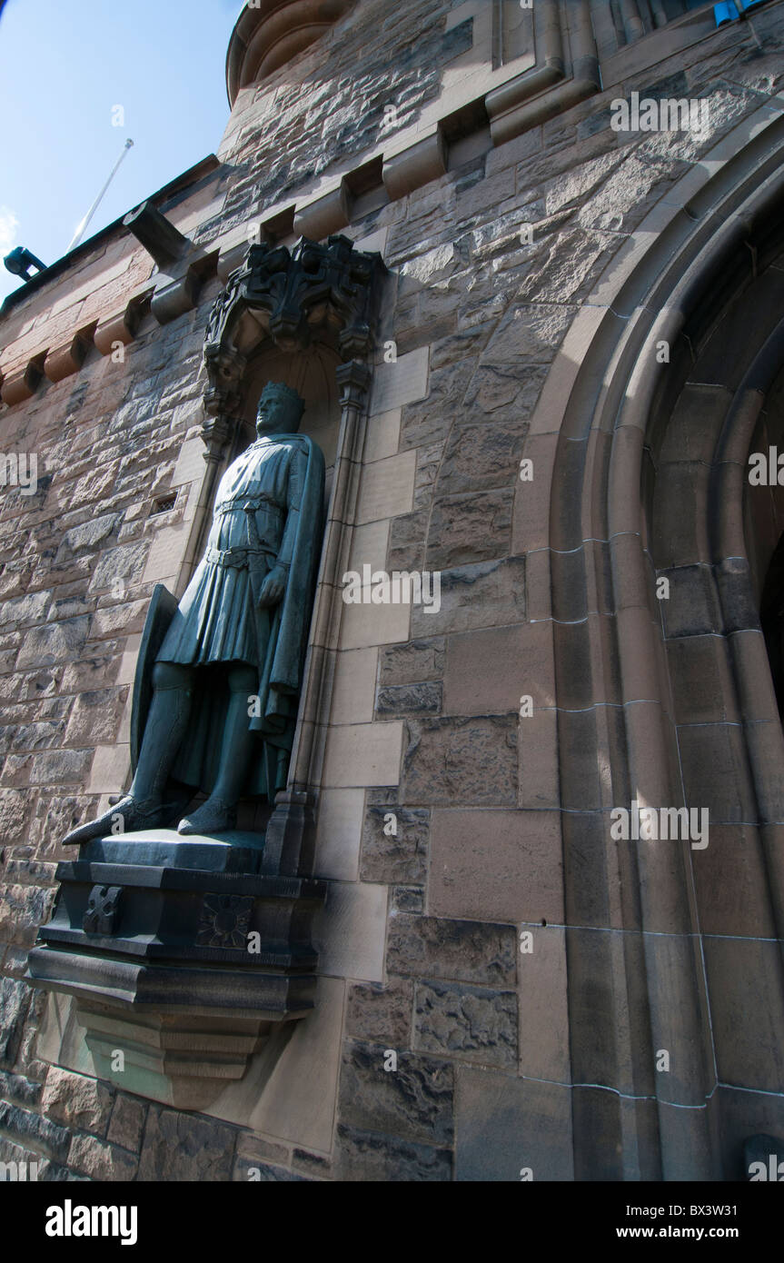 Statue robert bruce edinburgh castle hi-res stock photography and ...