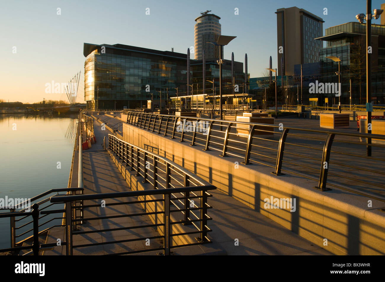 Sunset salford quays hi-res stock photography and images - Alamy
