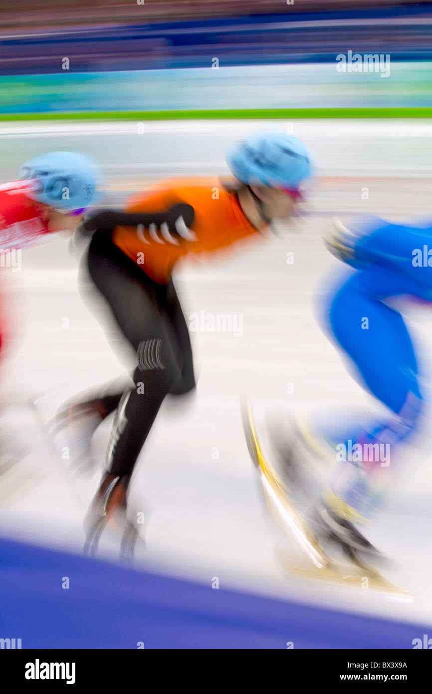 Mens short track speed skating hi-res stock photography and images - Alamy