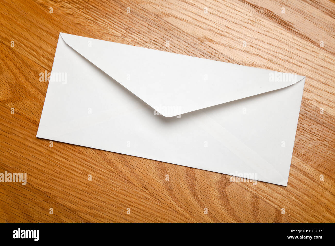 Envelope table hi-res stock photography and images - Alamy