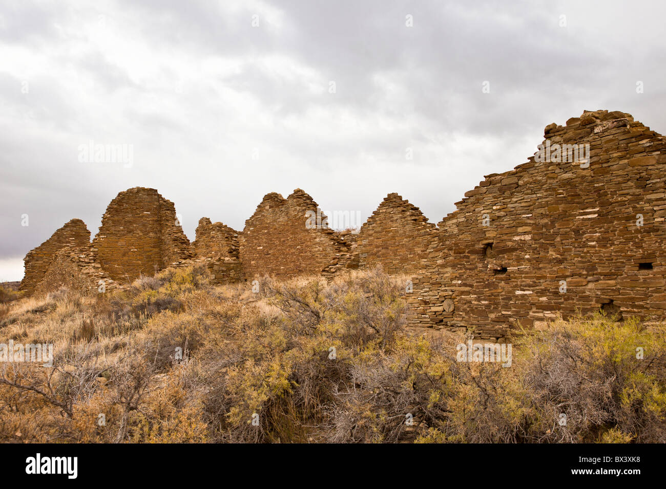 Native American Great House at Pueblo Del Arroyo, Chaco Culture ...